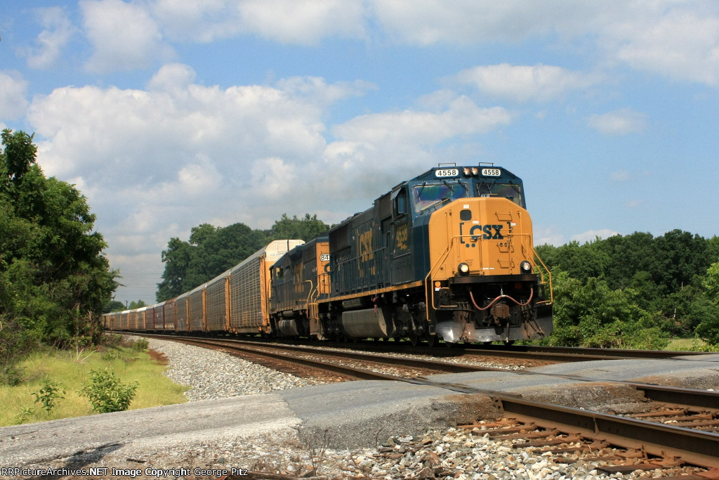 CSX 4558 and train Q217